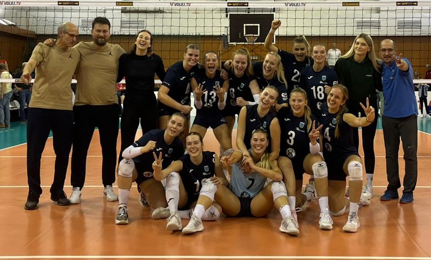 LEGIONÁRI: Radosová s rumunským Superpohárom | Slovak Volley